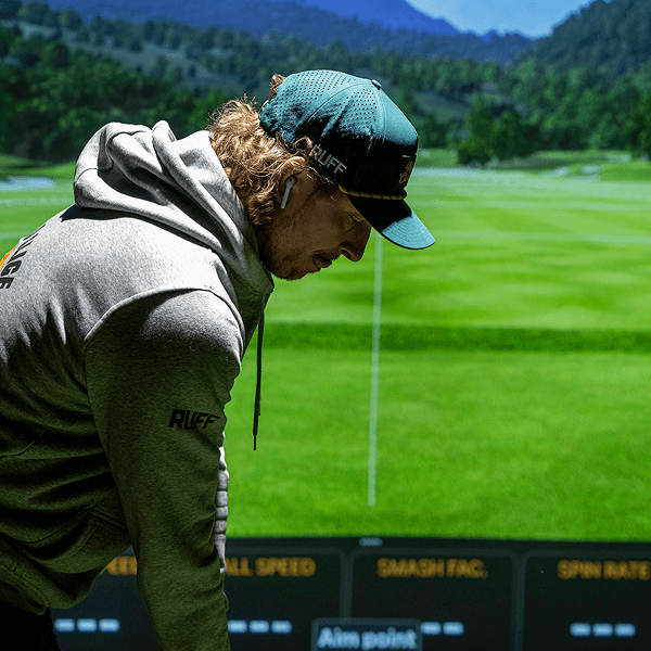 RUFF Golf erfindet das Indoor-Golf-Erlebnis mit Trackman neu
